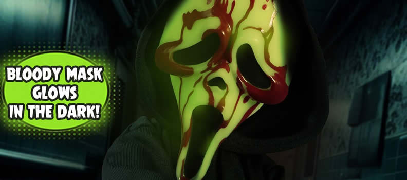 Mezco Reveals Ghostface Glow-in-the-Dark Edition 10-Inch Doll - Horror ...